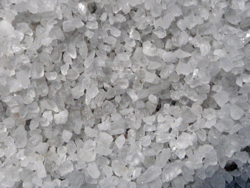 SÓL KAMIENNA BIAŁA ZIARNO 3-5MM ( worek 50kg) | SOLNE MATERIAŁY BUDOWLANE